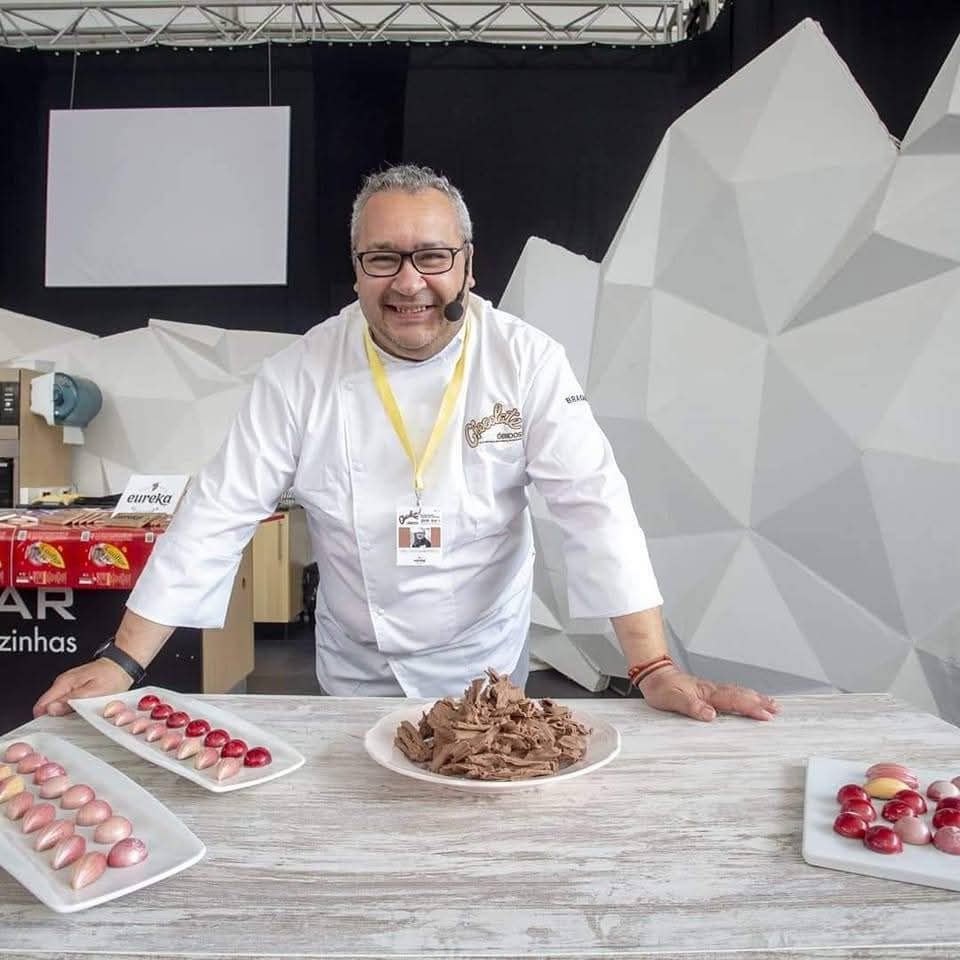 Pinto: El Núcleo del Chocolate en España y Su Dulce Herencia - La voz ...
